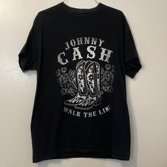 Johnny Cash | Shirts | Johnny Cash Medium Black T Shirt Walk The Line ...